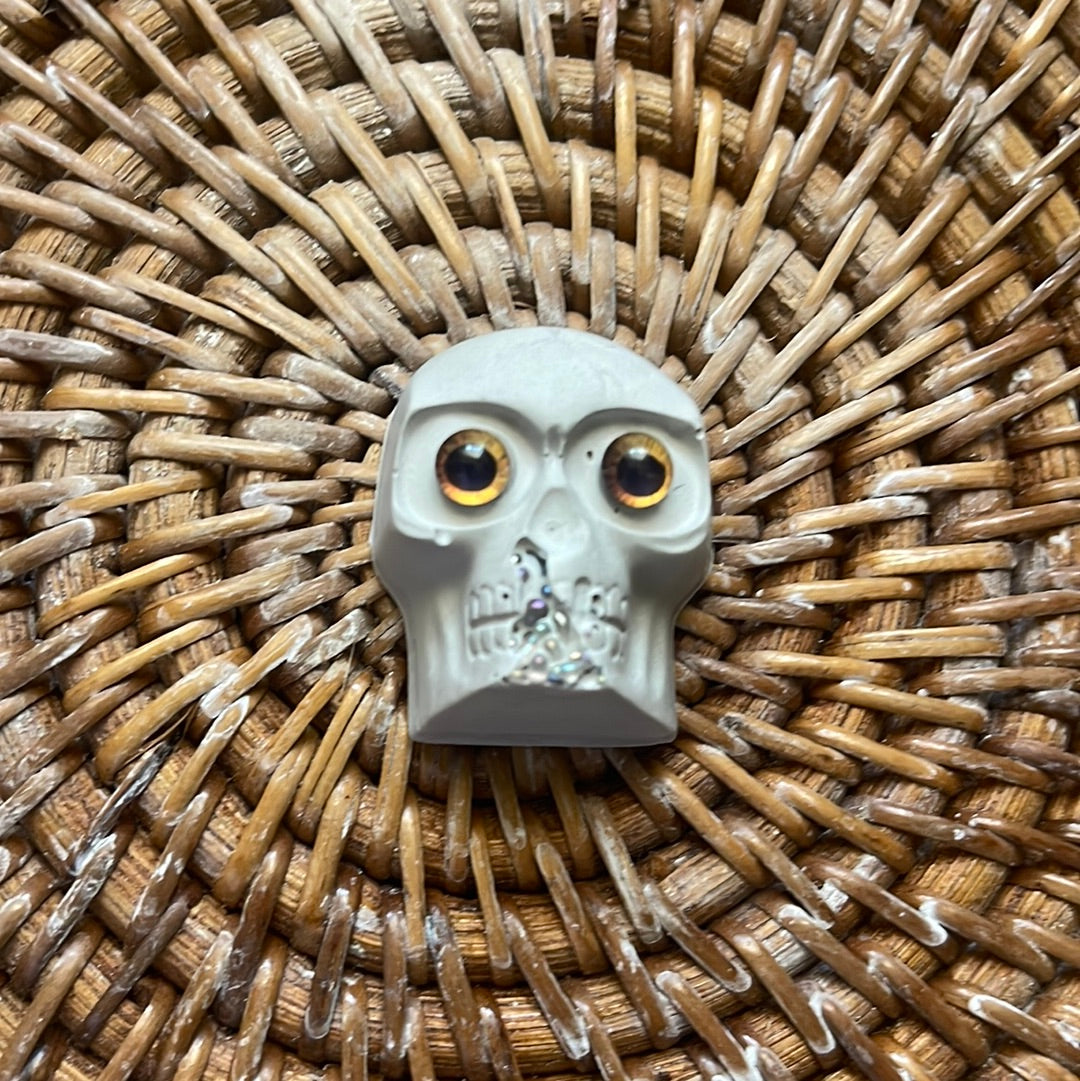 Concrete Mini Skull – From Bits & Pieces