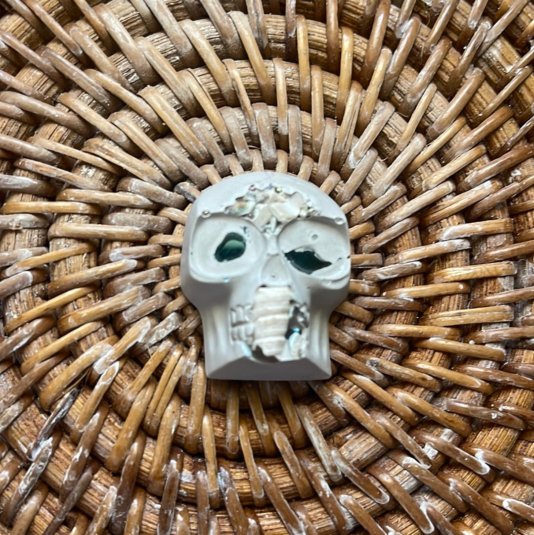 Concrete Mini Skull – From Bits & Pieces