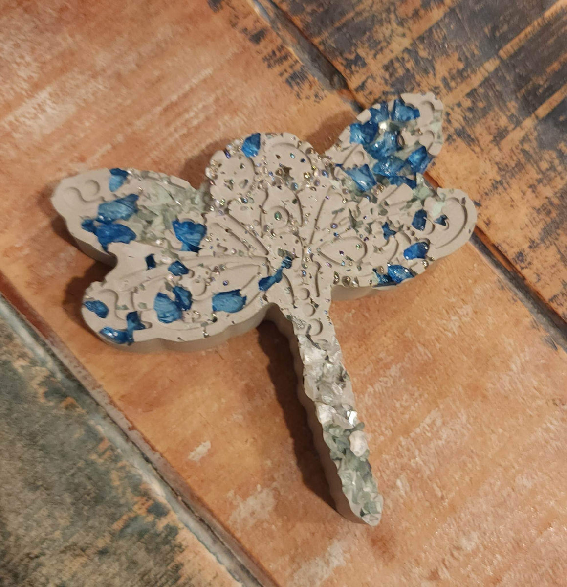 Concrete Dragonfly – From Bits & Pieces